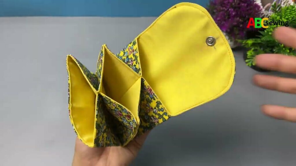 ️ How to Make a Coin Purse from Fabric Scraps - todaynewsfixer